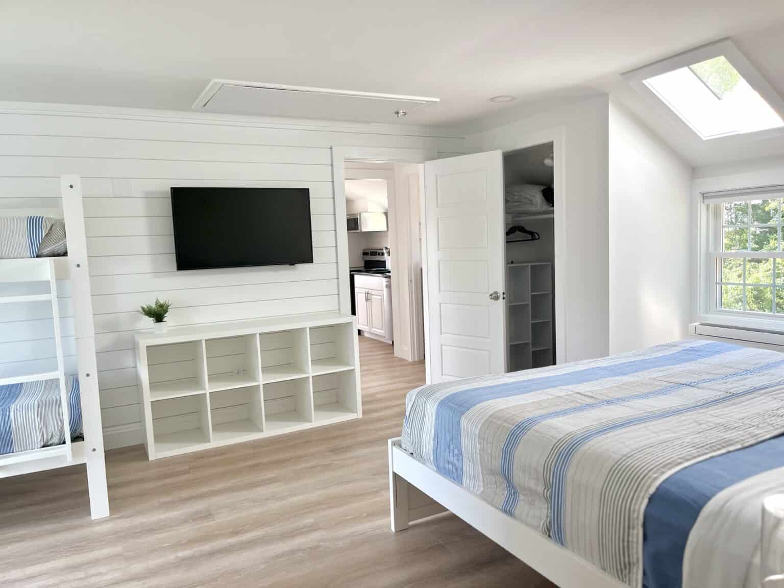 Rooms On The Beach | Kingfisher Harwich Port Hotels Cape Cod